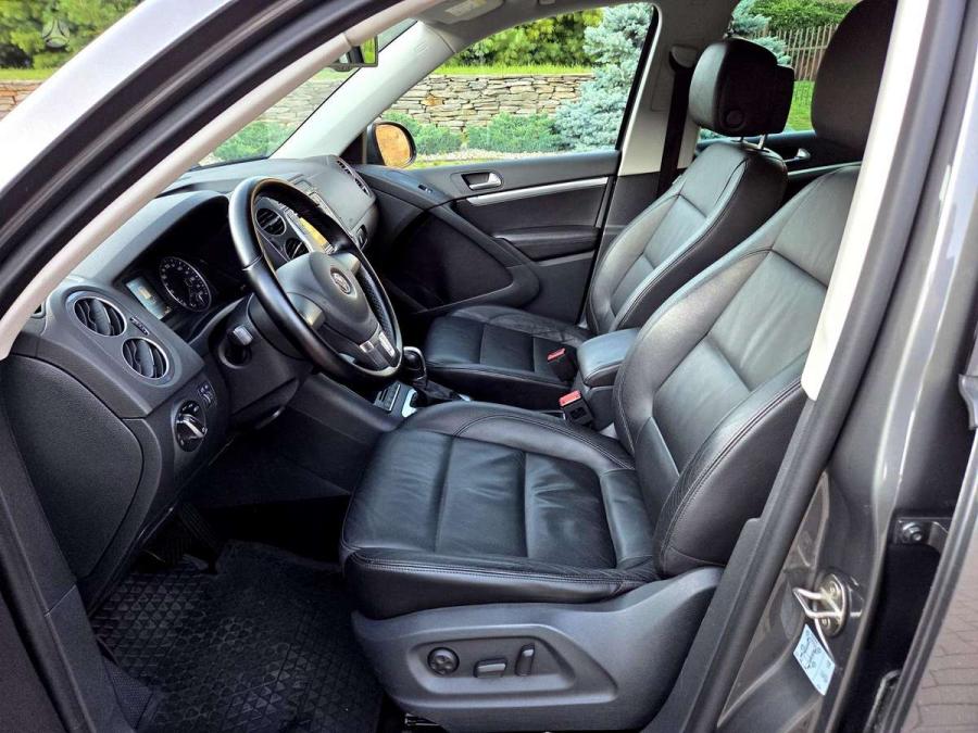 Grey Volkswagen Tiguan 2015 in Kedainiai, with an engine capacity of 1.97 L and mileage of 260 thousand km for 10500 €, photo 18 on AUTOMOTO.COM.LV