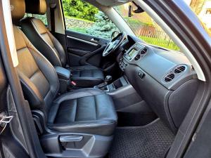 Grey Volkswagen Tiguan 2015 in Kedainiai, with an engine capacity of 1.97 L and mileage of 260 thousand km for 10500 €, photo 20 on AUTOMOTO.COM.LV
