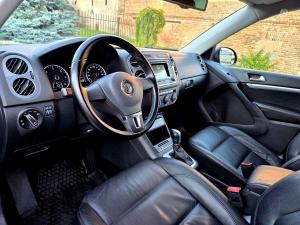 Grey Volkswagen Tiguan 2015 in Kedainiai, with an engine capacity of 1.97 L and mileage of 260 thousand km for 10500 €, photo 25 on AUTOMOTO.COM.LV