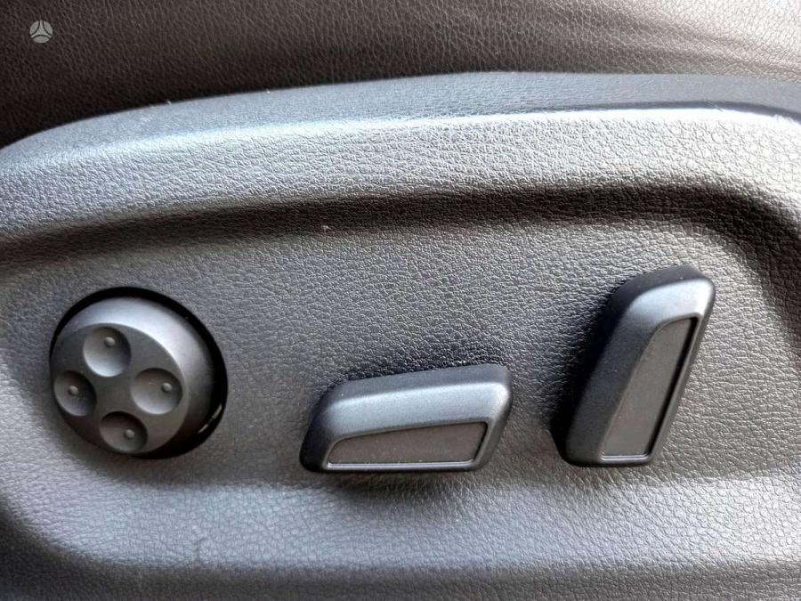 Grey Volkswagen Tiguan 2015 in Kedainiai, with an engine capacity of 1.97 L and mileage of 260 thousand km for 10500 €, photo 26 on AUTOMOTO.COM.LV