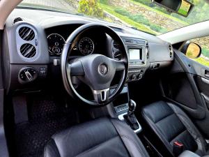 Grey Volkswagen Tiguan 2015 in Kedainiai, with an engine capacity of 1.97 L and mileage of 260 thousand km for 10500 €, photo 31 on AUTOMOTO.COM.LV