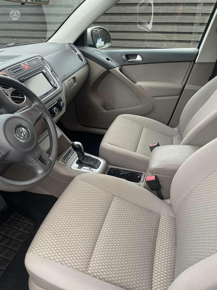 Pelēks Volkswagen Tiguan 2015 Klaipėda, ar dzinēja tilpumu 1.98 L un nobraukumu 198 tūkst. km par 7500 €, foto 6 vietnē AUTOMOTO.COM.LV