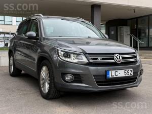 Grey Volkswagen Tiguan 2015 in Valmiera, with an engine capacity of 2.00 L and mileage of 334 thousand km for 7500 €, photo  on AUTOMOTO.COM.LV