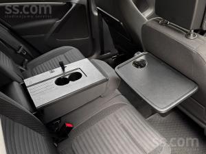 Grey Volkswagen Tiguan 2015 in Valmiera, with an engine capacity of 2.00 L and mileage of 334 thousand km for 7500 €, photo 16 on AUTOMOTO.COM.LV