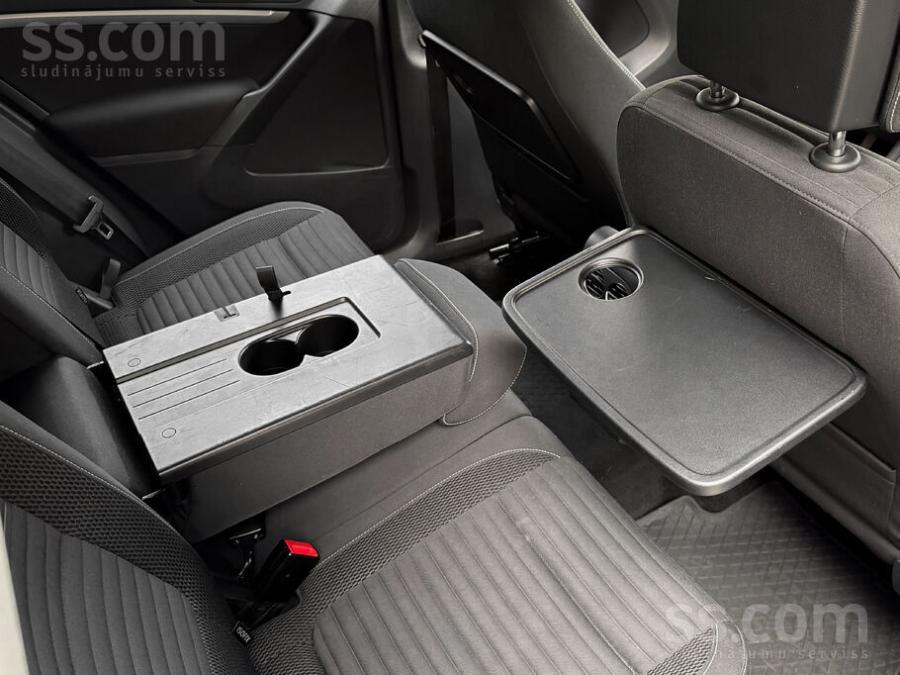 Grey Volkswagen Tiguan 2015 in Valmiera, with an engine capacity of 2.00 L and mileage of 334 thousand km for 7500 €, photo 16 on AUTOMOTO.COM.LV