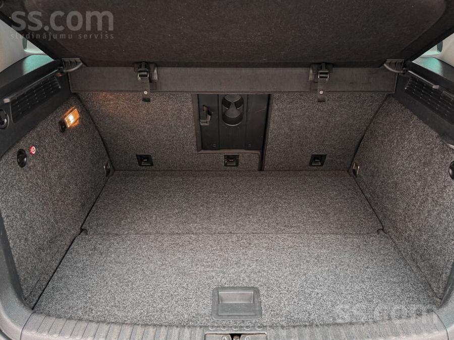 Grey Volkswagen Tiguan 2015 in Valmiera, with an engine capacity of 2.00 L and mileage of 334 thousand km for 7500 €, photo 18 on AUTOMOTO.COM.LV