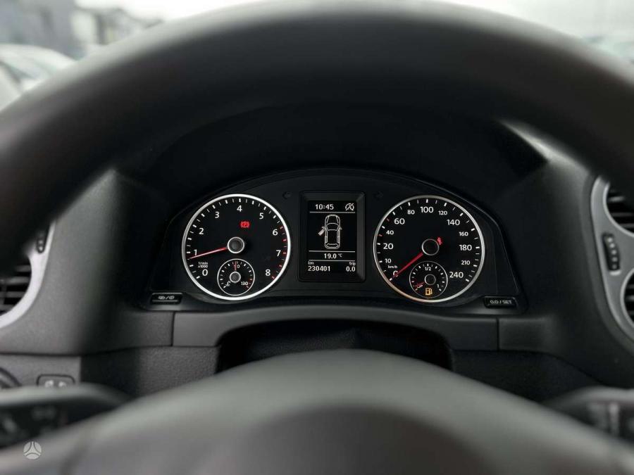 Pelēks Volkswagen Tiguan 2015 Kauņa, ar dzinēja tilpumu 1.40 L un nobraukumu 230 tūkst. km par 7999 €, foto 20 vietnē AUTOMOTO.COM.LV