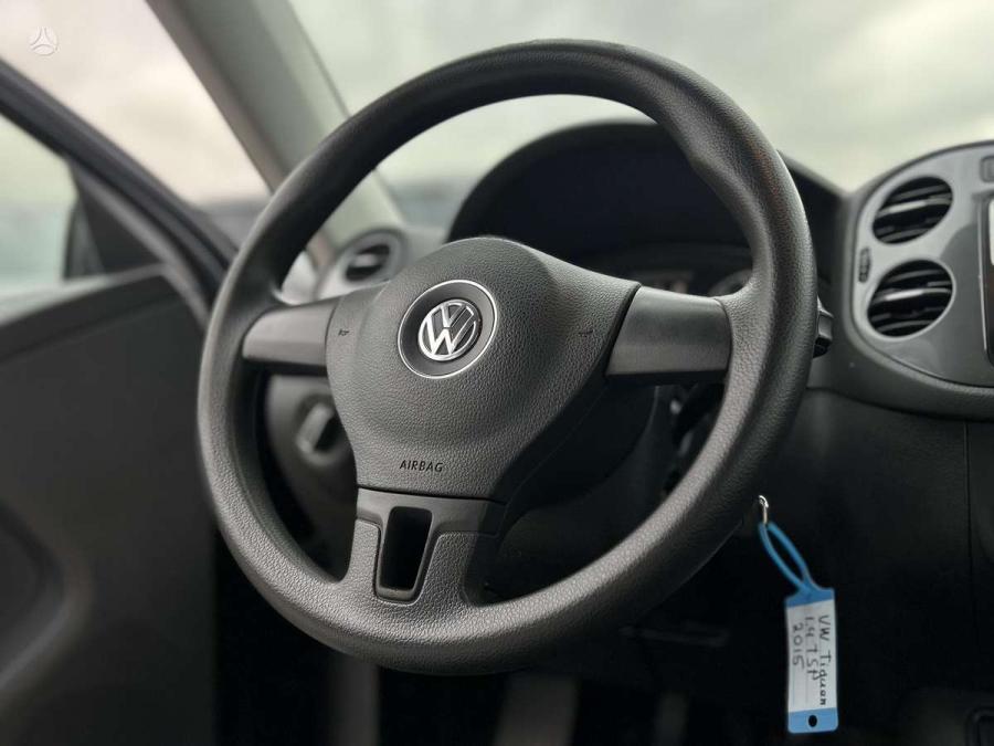 Pelēks Volkswagen Tiguan 2015 Kauņa, ar dzinēja tilpumu 1.40 L un nobraukumu 230 tūkst. km par 7999 €, foto 21 vietnē AUTOMOTO.COM.LV