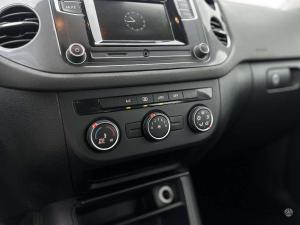 Pelēks Volkswagen Tiguan 2015 Kauņa, ar dzinēja tilpumu 1.40 L un nobraukumu 230 tūkst. km par 7999 €, foto 26 vietnē AUTOMOTO.COM.LV