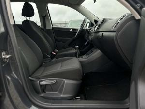 Pelēks Volkswagen Tiguan 2015 Kauņa, ar dzinēja tilpumu 1.40 L un nobraukumu 230 tūkst. km par 7999 €, foto 33 vietnē AUTOMOTO.COM.LV