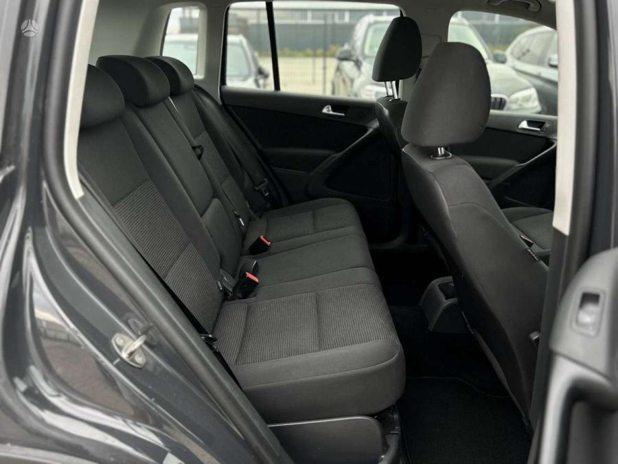 Pelēks Volkswagen Tiguan 2015 Kauņa, ar dzinēja tilpumu 1.40 L un nobraukumu 230 tūkst. km par 7999 €, foto 36 vietnē AUTOMOTO.COM.LV