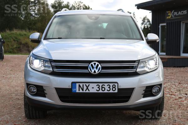 Grey Volkswagen Tiguan 2015 in Kuldiga, with an engine capacity of 2.00 L and mileage of 267 thousand km for 11950 €, photo 6 on AUTOMOTO.COM.LV