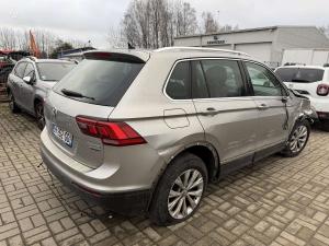 Pelēks Volkswagen Tiguan 2016 Kauņa, ar dzinēja tilpumu 1.97 L un nobraukumu 124 tūkst. km par 9200 €, foto 4 vietnē AUTOMOTO.COM.LV