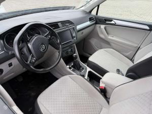 Pelēks Volkswagen Tiguan 2016 Kauņa, ar dzinēja tilpumu 1.97 L un nobraukumu 124 tūkst. km par 9200 €, foto 6 vietnē AUTOMOTO.COM.LV