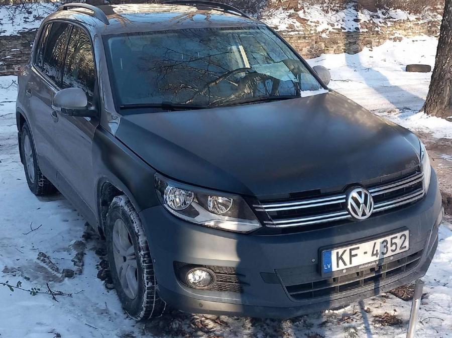Pelēks Volkswagen Tiguan 2016 Rīga, ar dzinēja tilpumu 1.97 L un nobraukumu 190 tūkst. km par 7490 €, foto 3 vietnē AUTOMOTO.COM.LV