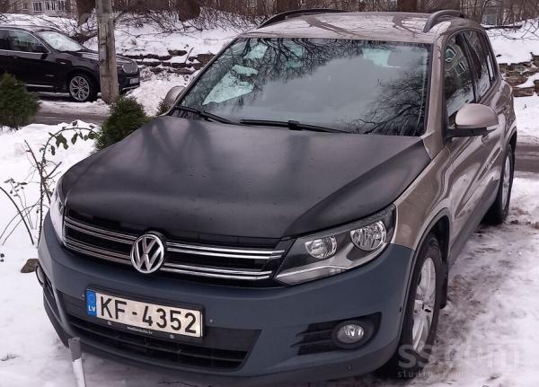 Pelēks Volkswagen Tiguan 2016 Rīga, ar dzinēja tilpumu 2.00 L un nobraukumu 190 tūkst. km par 6950 €, foto 1 vietnē AUTOMOTO.COM.LV