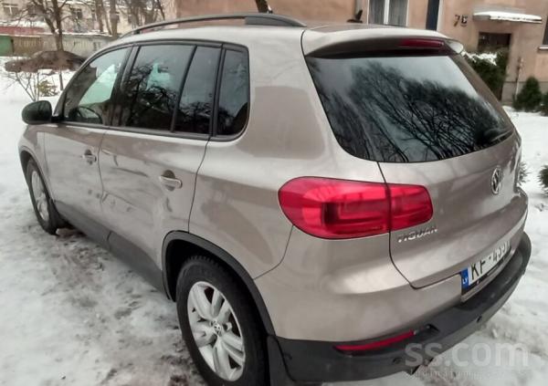 Pelēks Volkswagen Tiguan 2016 Rīga, ar dzinēja tilpumu 2.00 L un nobraukumu 190 tūkst. km par 6950 €, foto 4 vietnē AUTOMOTO.COM.LV