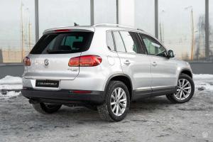 Pelēks Volkswagen Tiguan 2016 Viļņa, ar dzinēja tilpumu 1.97 L un nobraukumu 146 tūkst. km par 12450 €, foto 4 vietnē AUTOMOTO.COM.LV