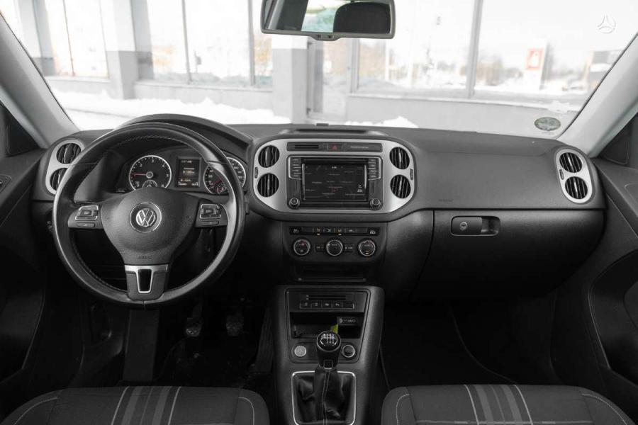 Pelēks Volkswagen Tiguan 2016 Viļņa, ar dzinēja tilpumu 1.97 L un nobraukumu 146 tūkst. km par 12450 €, foto 13 vietnē AUTOMOTO.COM.LV