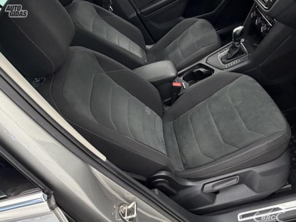 Grey Volkswagen Tiguan 2016 in Avizieniai, with an engine capacity of 2.00 L and mileage of 223 thousand km for 15900 €, photo 5 on AUTOMOTO.COM.LV