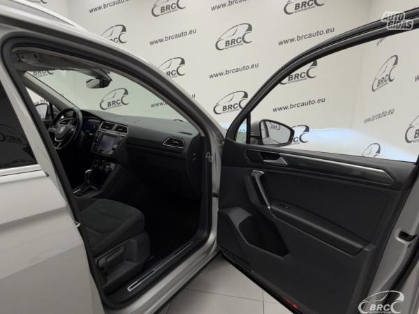 Grey Volkswagen Tiguan 2016 in Avizieniai, with an engine capacity of 2.00 L and mileage of 223 thousand km for 15900 €, photo 8 on AUTOMOTO.COM.LV