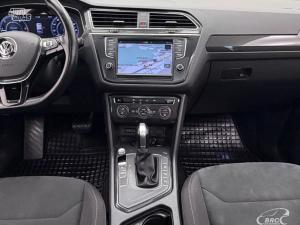 Pelēks Volkswagen Tiguan 2016 Avižieniai, ar dzinēja tilpumu 2.00 L un nobraukumu 223 tūkst. km par 15900 €, foto 16 vietnē AUTOMOTO.COM.LV