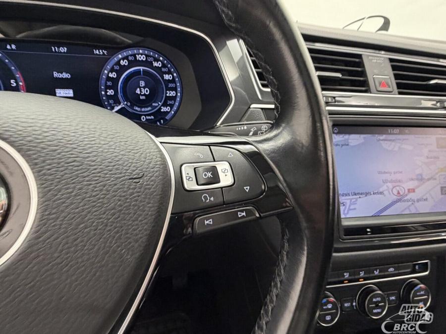 Pelēks Volkswagen Tiguan 2016 Avižieniai, ar dzinēja tilpumu 2.00 L un nobraukumu 223 tūkst. km par 15900 €, foto 30 vietnē AUTOMOTO.COM.LV