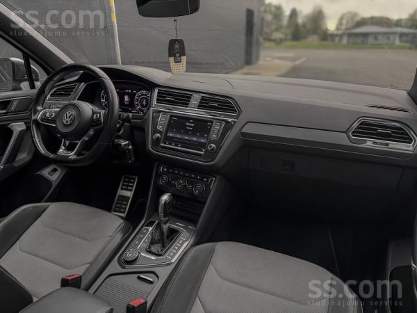 Pelēks Volkswagen Tiguan 2016 Jelgava, ar dzinēja tilpumu 2.00 L un nobraukumu 200 tūkst. km par 17300 €, foto 9 vietnē AUTOMOTO.COM.LV