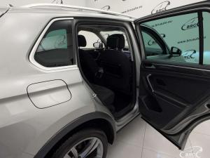 Grey Volkswagen Tiguan 2016 in Vilnius, with an engine capacity of 1.97 L and mileage of 223 thousand km for 15450 €, photo 14 on AUTOMOTO.COM.LV