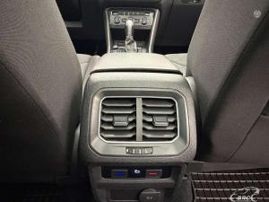 Grey Volkswagen Tiguan 2016 in Vilnius, with an engine capacity of 1.97 L and mileage of 223 thousand km for 15450 €, photo 15 on AUTOMOTO.COM.LV