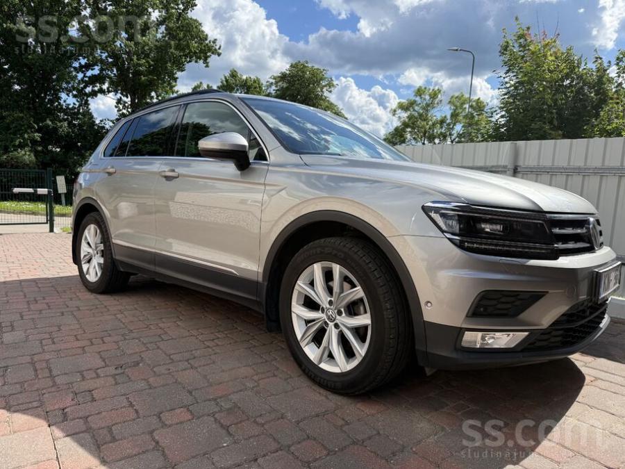 Grey Volkswagen Tiguan 2016 in Rezekne, with an engine capacity of 1.40 L and mileage of 132 thousand km for 16111 €, photo 1 on AUTOMOTO.COM.LV