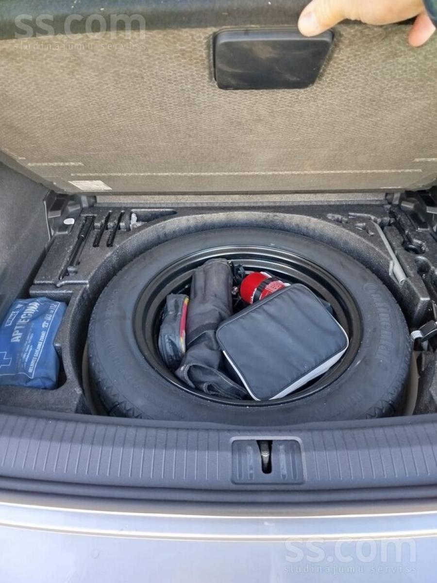 Grey Volkswagen Tiguan 2016 in Rezekne, with an engine capacity of 1.40 L and mileage of 132 thousand km for 16111 €, photo 12 on AUTOMOTO.COM.LV