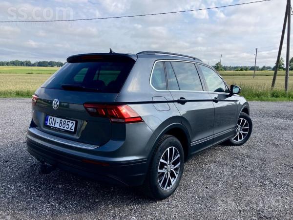 Pelēks Volkswagen Tiguan 2016 Talsi, ar dzinēja tilpumu 2.00 L un nobraukumu 196 tūkst. km par 15999 €, foto 3 vietnē AUTOMOTO.COM.LV