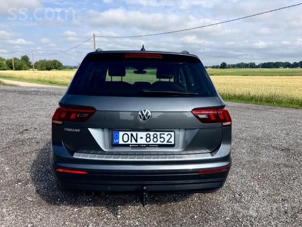 Pelēks Volkswagen Tiguan 2016 Talsi, ar dzinēja tilpumu 2.00 L un nobraukumu 196 tūkst. km par 15999 €, foto 4 vietnē AUTOMOTO.COM.LV