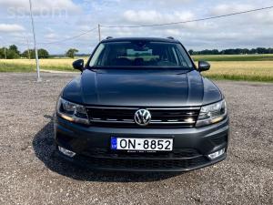 Grey Volkswagen Tiguan 2016 in Talsi, with an engine capacity of 2.00 L and mileage of 196 thousand km for 15999 €, photo 9 on AUTOMOTO.COM.LV