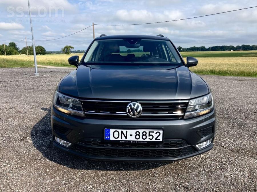 Grey Volkswagen Tiguan 2016 in Talsi, with an engine capacity of 2.00 L and mileage of 196 thousand km for 15999 €, photo 9 on AUTOMOTO.COM.LV