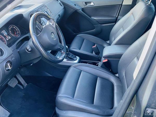 Pelēks Volkswagen Tiguan 2016 Trakai, ar dzinēja tilpumu 1.98 L un nobraukumu 100 tūkst. km par 8600 €, foto 8 vietnē AUTOMOTO.COM.LV