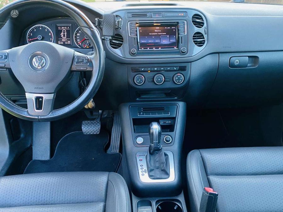 Pelēks Volkswagen Tiguan 2016 Trakai, ar dzinēja tilpumu 1.98 L un nobraukumu 100 tūkst. km par 8600 €, foto 7 vietnē AUTOMOTO.COM.LV