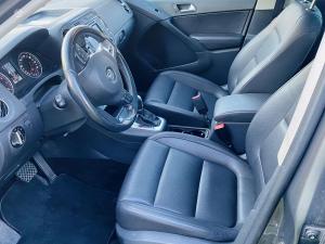 Pelēks Volkswagen Tiguan 2016 Trakai, ar dzinēja tilpumu 1.98 L un nobraukumu 100 tūkst. km par 8600 €, foto 9 vietnē AUTOMOTO.COM.LV