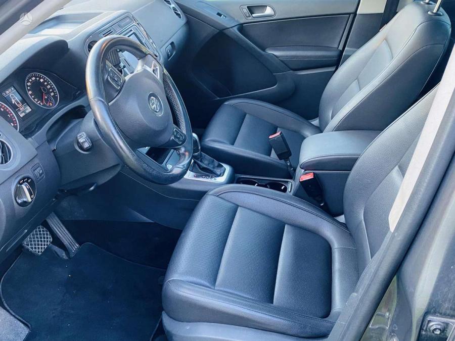 Pelēks Volkswagen Tiguan 2016 Trakai, ar dzinēja tilpumu 1.98 L un nobraukumu 100 tūkst. km par 8600 €, foto 9 vietnē AUTOMOTO.COM.LV
