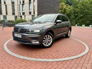 Grey Volkswagen Tiguan 2016 in Vilnius, with an engine capacity of 1.97 L and mileage of 217 thousand km for 14900 €, photo  on AUTOMOTO.COM.LV