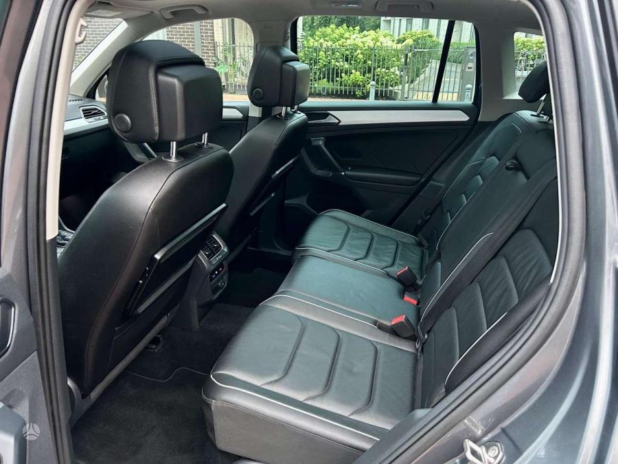Grey Volkswagen Tiguan 2016 in Vilnius, with an engine capacity of 1.97 L and mileage of 217 thousand km for 14900 €, photo 13 on AUTOMOTO.COM.LV