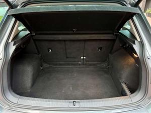 Grey Volkswagen Tiguan 2016 in Vilnius, with an engine capacity of 1.97 L and mileage of 217 thousand km for 14900 €, photo 16 on AUTOMOTO.COM.LV