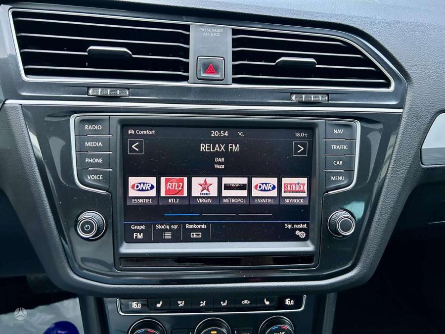 Grey Volkswagen Tiguan 2016 in Vilnius, with an engine capacity of 1.97 L and mileage of 217 thousand km for 14900 €, photo 22 on AUTOMOTO.COM.LV