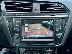 Grey Volkswagen Tiguan 2016 in Vilnius, with an engine capacity of 1.97 L and mileage of 217 thousand km for 14900 €, photo 23 on AUTOMOTO.COM.LV