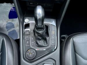 Grey Volkswagen Tiguan 2016 in Vilnius, with an engine capacity of 1.97 L and mileage of 217 thousand km for 14900 €, photo 25 on AUTOMOTO.COM.LV