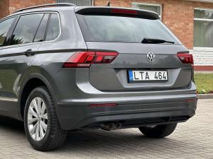 Grey Volkswagen Tiguan 2016 in Nemencine, with an engine capacity of 1.97 L and mileage of 286 thousand km for 14300 €, photo 16 on AUTOMOTO.COM.LV