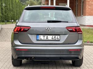 Grey Volkswagen Tiguan 2016 in Nemencine, with an engine capacity of 1.97 L and mileage of 286 thousand km for 14300 €, photo 19 on AUTOMOTO.COM.LV