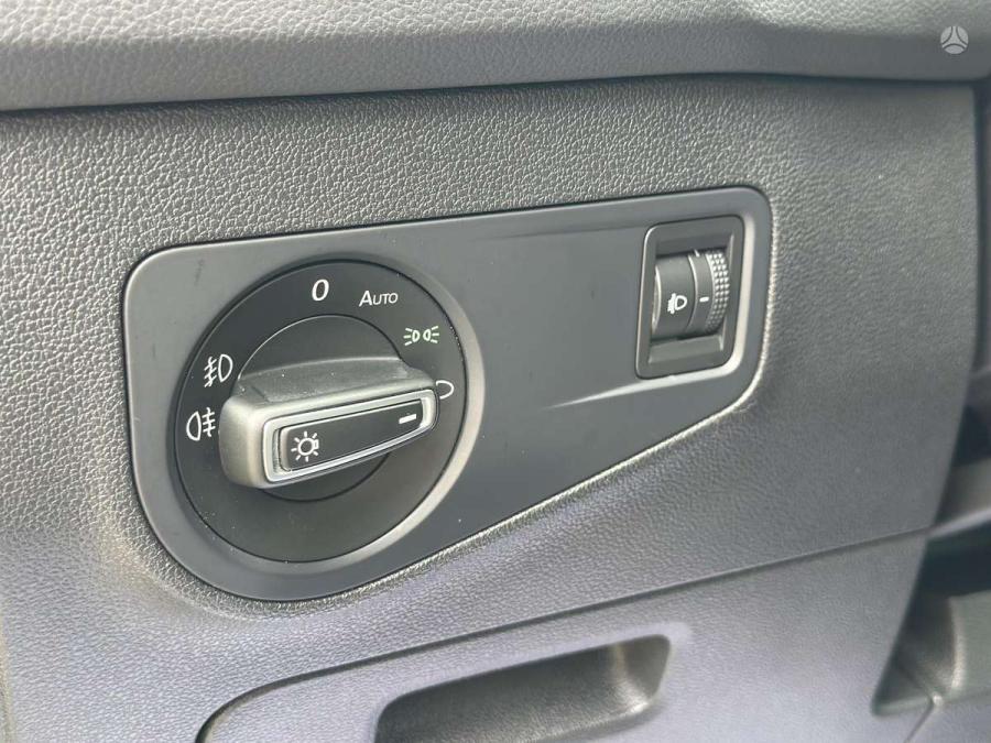 Grey Volkswagen Tiguan 2016 in Nemencine, with an engine capacity of 1.97 L and mileage of 286 thousand km for 14300 €, photo 31 on AUTOMOTO.COM.LV