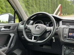 Grey Volkswagen Tiguan 2016 in Nemencine, with an engine capacity of 1.97 L and mileage of 286 thousand km for 14300 €, photo 36 on AUTOMOTO.COM.LV
